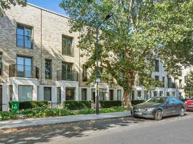 3 Bedroom Terraced House For Sale In London