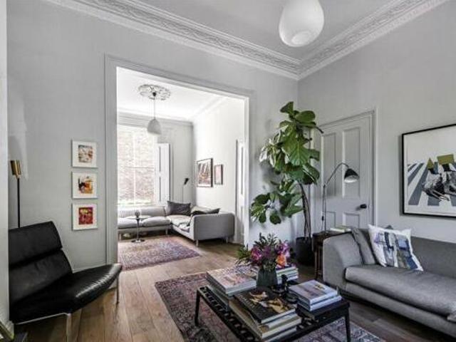 3 Bedroom Terraced House For Sale In London