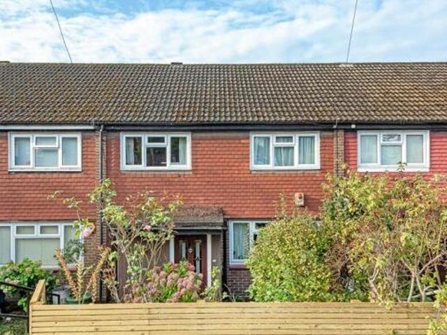 3 Bedroom Terraced House For Sale In London