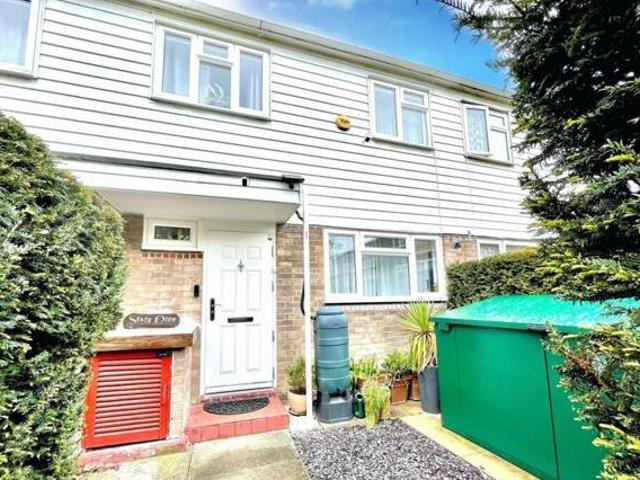 3 Bedroom Terraced House For Sale In London