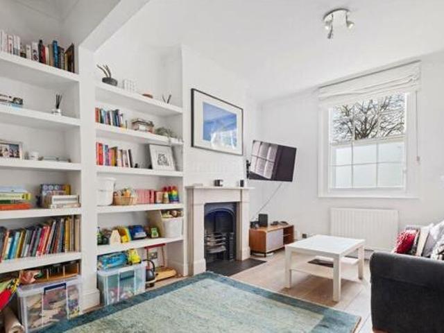 3 Bedroom Terraced House For Sale In London