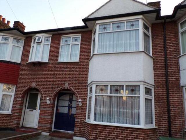 3 Bedroom Terraced House For Sale In London