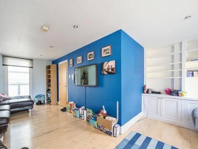 3 Bedroom Terraced House For Sale In London