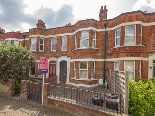3 Bedroom Terraced House For Sale In London