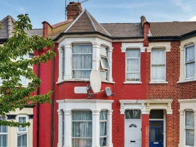 3 Bedroom Terraced House For Sale In London