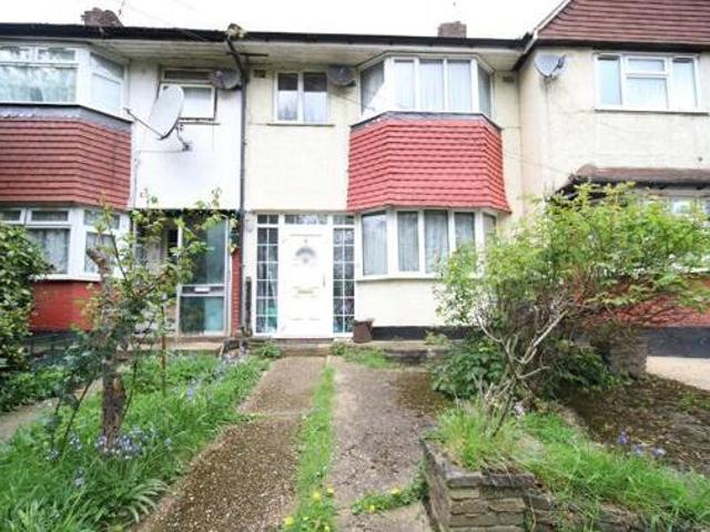 3 Bedroom Terraced House For Sale In London