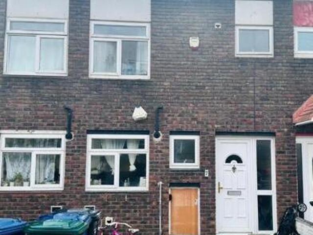 3 Bedroom Terraced House For Sale In London