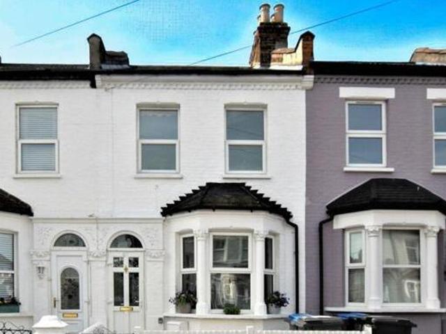 3 Bedroom Terraced House For Sale In London