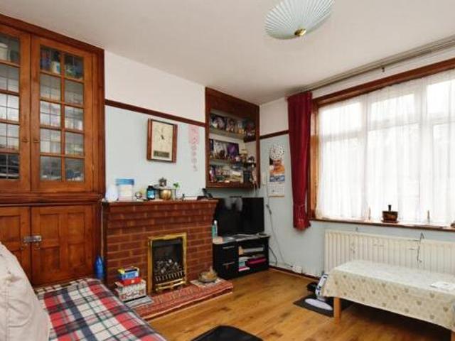 3 Bedroom Terraced House For Sale In London