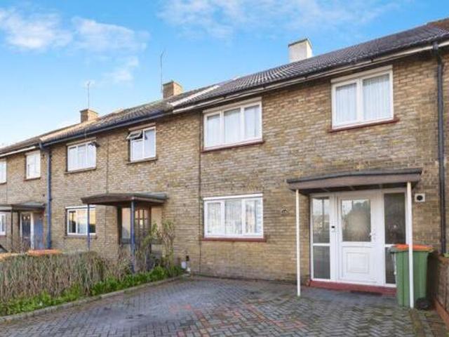 3 Bedroom Terraced House For Sale In London