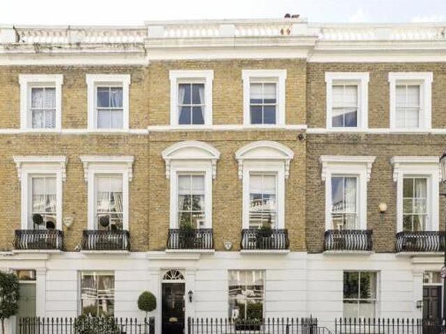 3 Bedroom Terraced House For Sale In London