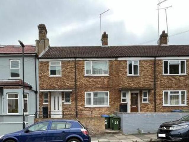 3 Bedroom Terraced House For Sale In London