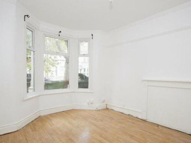 3 Bedroom Terraced House For Sale In London