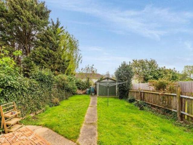 3 Bedroom Terraced House For Sale In London