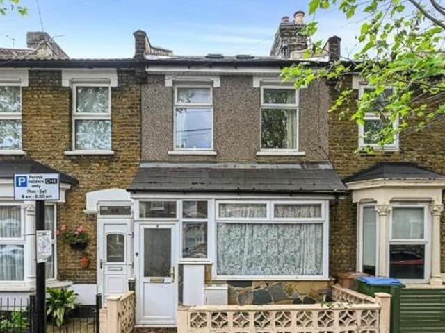 3 Bedroom Terraced House For Sale In London