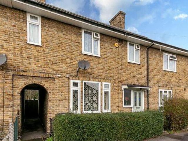3 Bedroom Terraced House For Sale In London