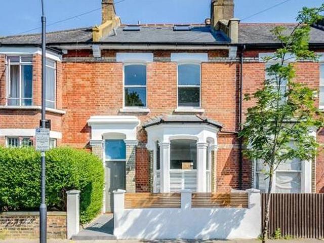 3 Bedroom Terraced House For Sale In London