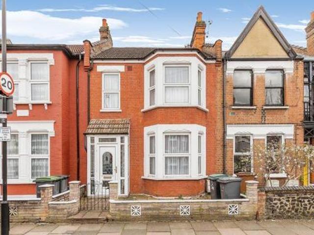 3 Bedroom Terraced House For Sale In London