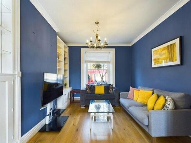 3 Bedroom Terraced House For Sale In London
