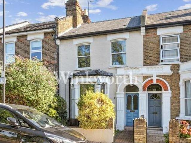 3 Bedroom Terraced House For Sale In London