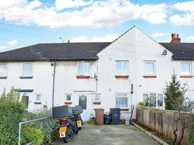 3 Bedroom Terraced House For Sale In London