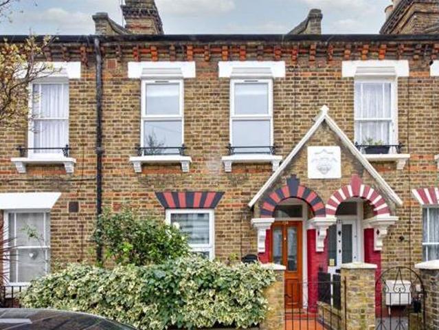 3 Bedroom Terraced House For Sale In London