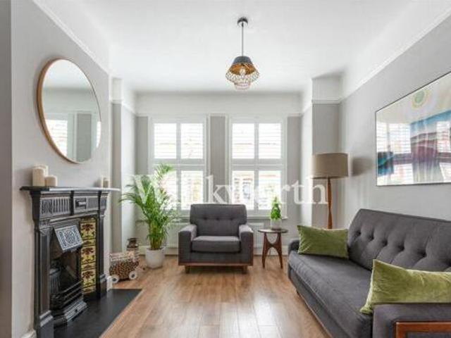 3 Bedroom Terraced House For Sale In London