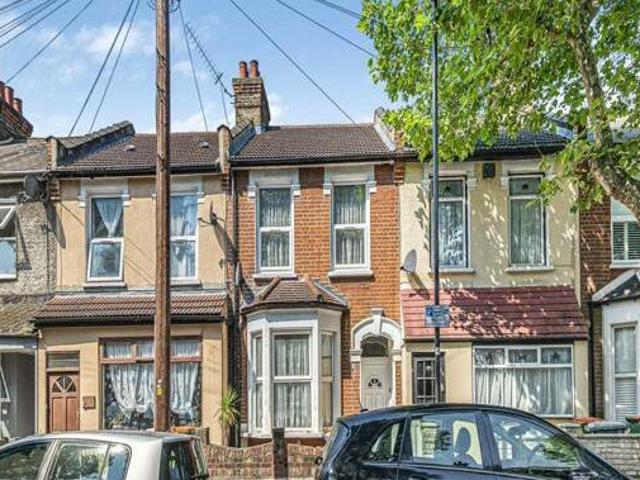 3 Bedroom Terraced House For Sale In London