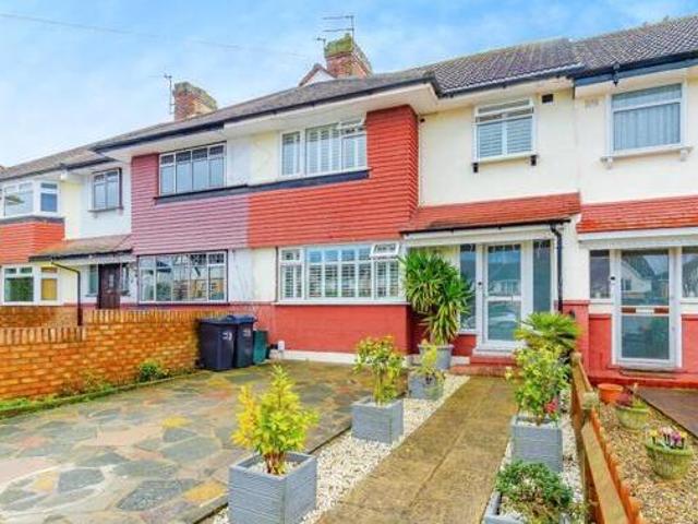 3 Bedroom Terraced House For Sale In London