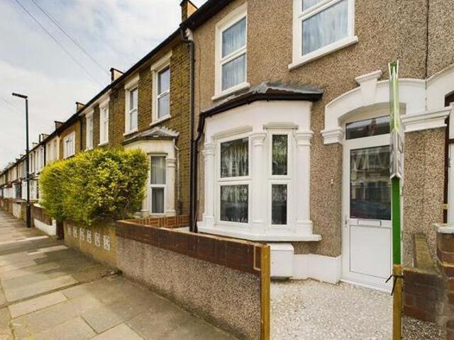 3 Bedroom Terraced House For Sale In London
