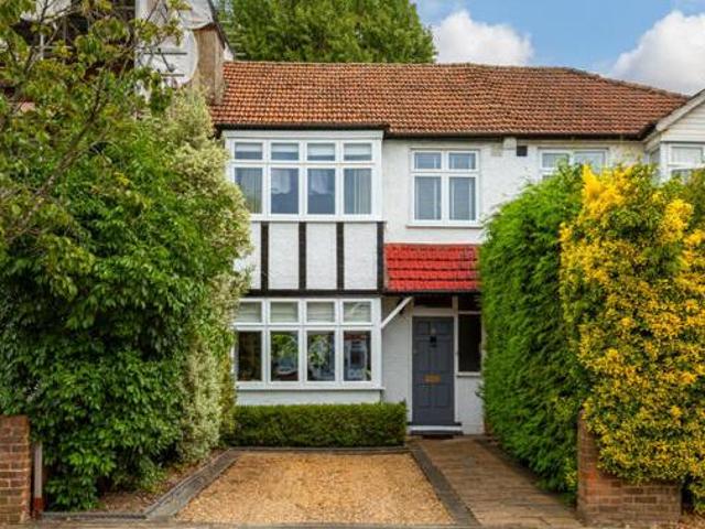 3 Bedroom Terraced House For Sale In London