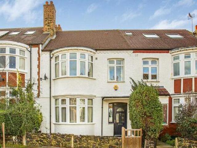 3 Bedroom Terraced House For Sale In London