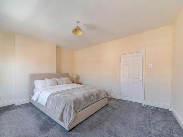 3 bedroom terraced house for sale in Lord Street, Chester, CH3