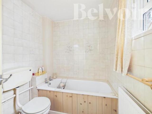 3 bedroom terraced house for sale in Lawrence Close, Basingstoke, RG24