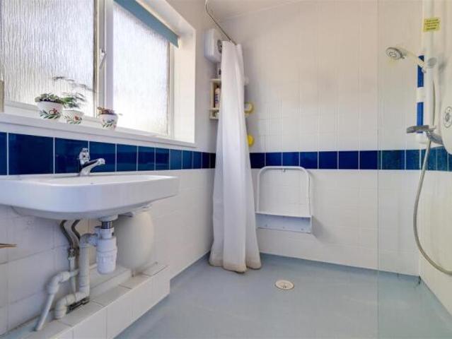 3 bedroom terraced house for sale in Lawrence Way, Cambridge, CB4