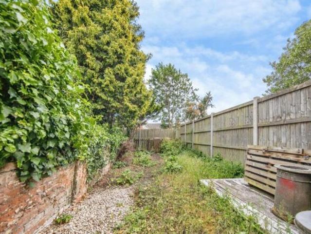 3 bedroom terraced house for sale in Lancaster Road, Ipswich, IP4