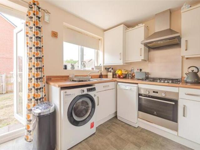 3 bedroom terraced house for sale in Lancaster Way, Whitnash, Leamington Spa, Warwickshire, CV31