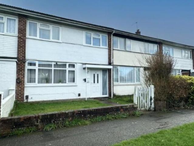 3 bedroom terraced house for sale in Langley, Berkshire, SL3, Langley, SL3