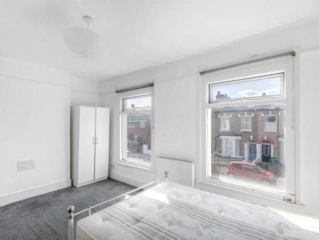 3 bedroom terraced house for sale in Lanvanor Road, SE15