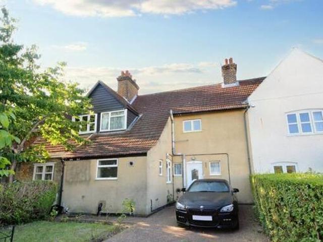 3 Bedroom Terraced House For Sale In Letchworth Garden City