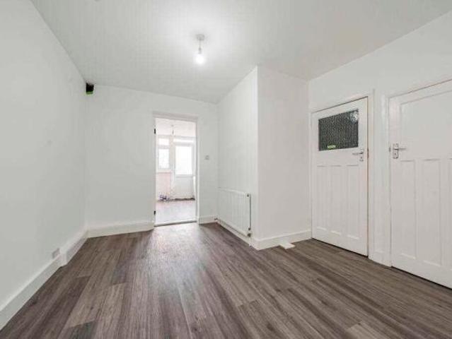 3 bedroom terraced house for sale in Lewins Way, Cippenham, Slough, SL1