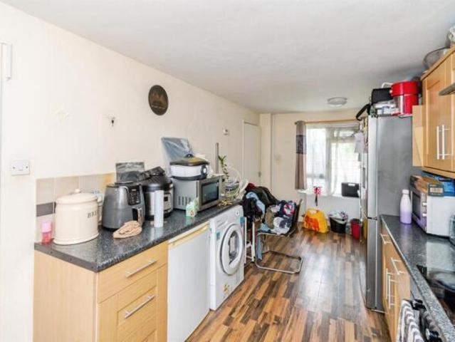 3 bedroom terraced house for sale in Leaside Way, SOUTHAMPTON, SO16