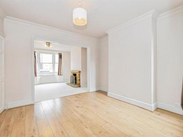3 bedroom terraced house for sale in Leavesden Road, Watford, WD24