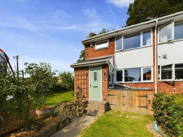 3 Bedroom Terraced House For Sale In Leeds