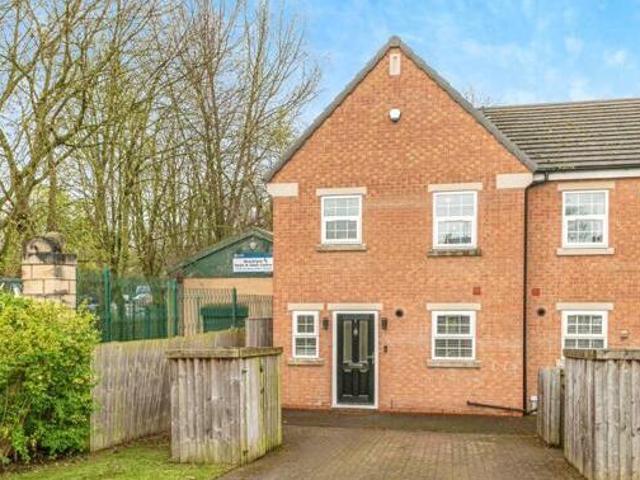 3 Bedroom Terraced House For Sale In Leeds
