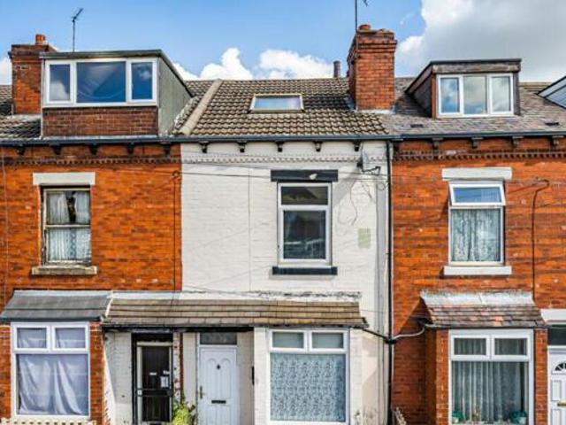 3 Bedroom Terraced House For Sale In Leeds, West Yorkshire