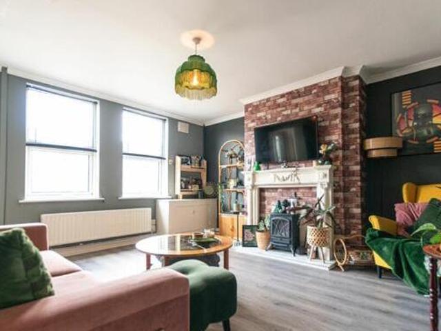 3 Bedroom Terraced House For Sale In Leigh