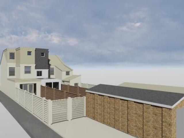 3 bedroom terraced house for sale in Liverpool Road, Watford, WD18