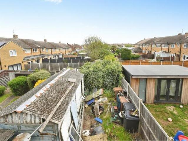 3 bedroom terraced house for sale in Lime Walk, Moulsham Lodge, Chelmsford, CM2