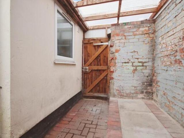 3 bedroom terraced house for sale in Linton Street, Lincoln, LN5